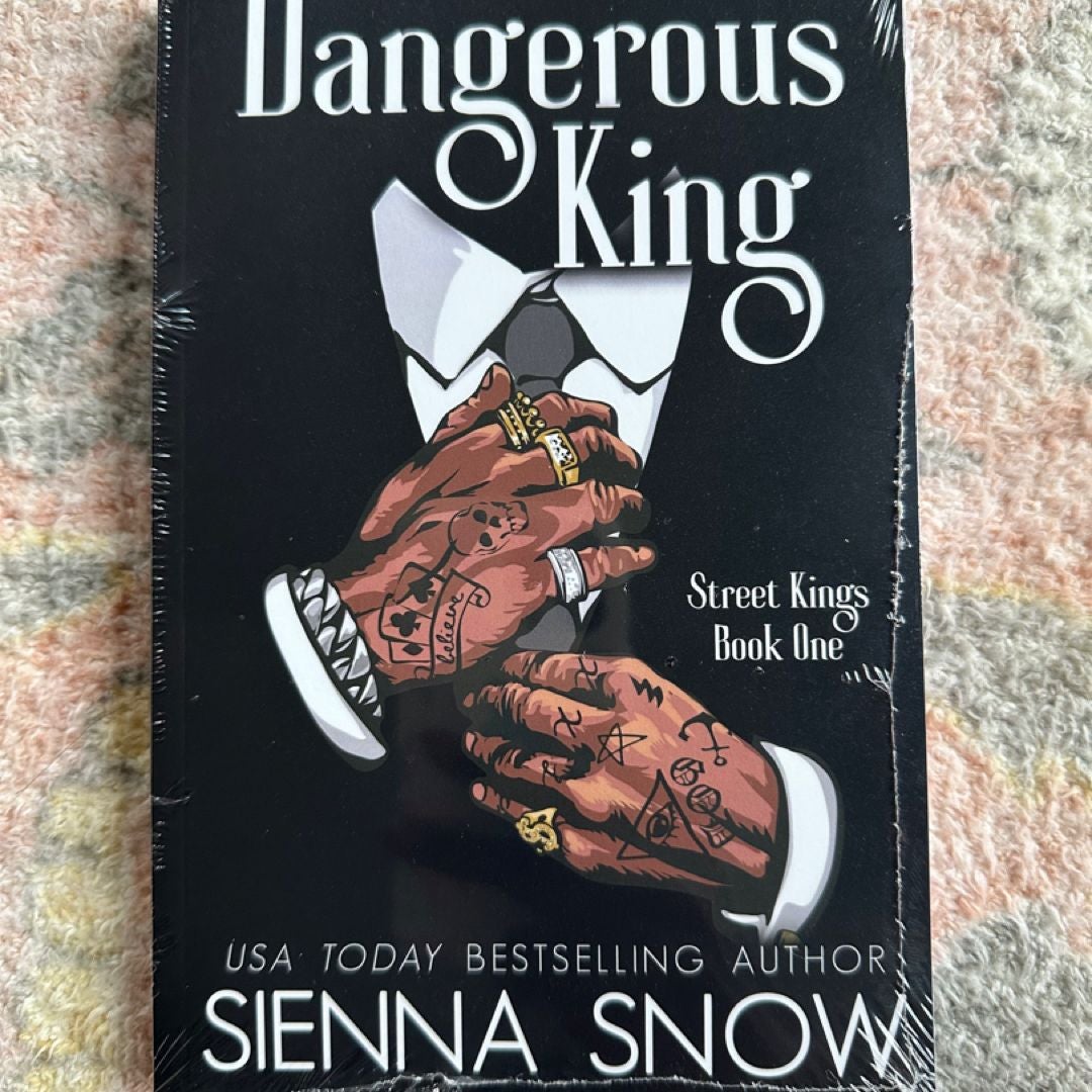 Dangerous King by Sienna Snow, Paperback | Pangobooks