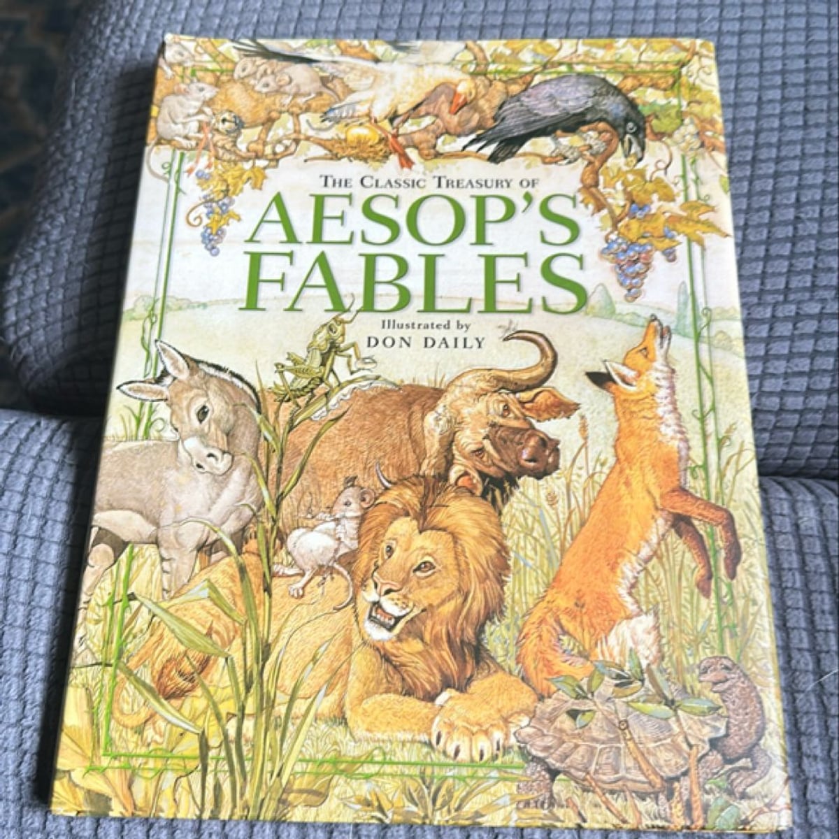 The Classic Treasury of Aesop's Fables by Aesop