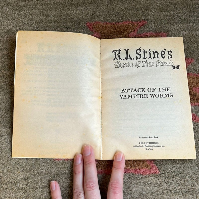 Attack of the Vampire Worms by R. L. Stine, Paperback | Pangobooks