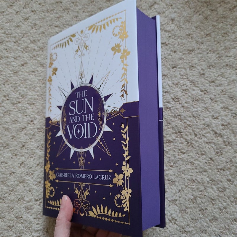 The Sun and the Void by Gabriela Romero Lacruz, Hardcover | Pangobooks