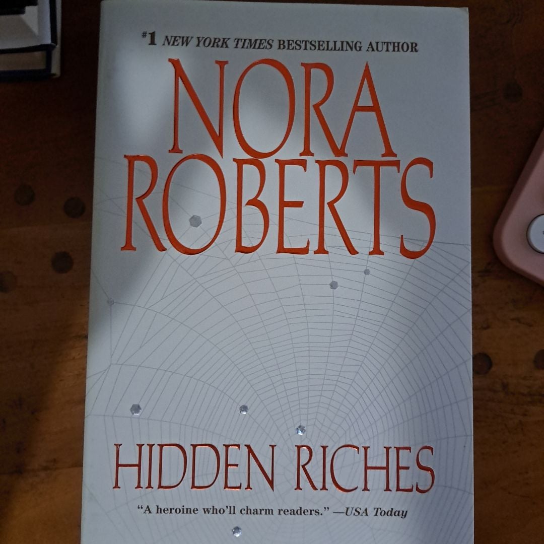 Hidden Riches by Nora Roberts, Paperback | Pangobooks