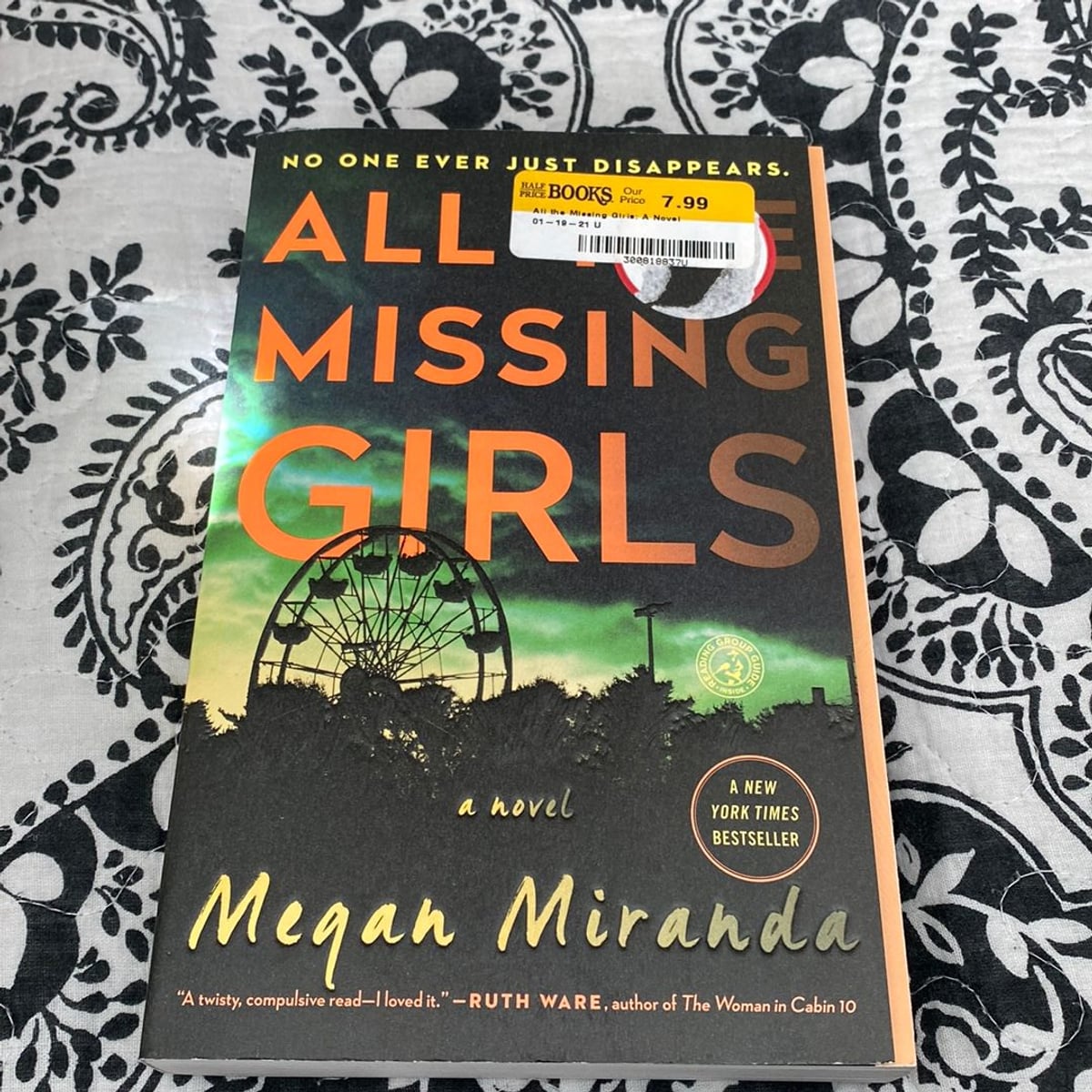 All the Missing Girls by Megan Miranda, Paperback | Pangobooks
