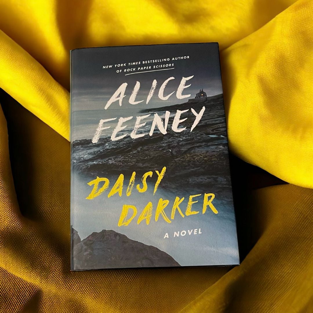 Daisy Darker by Alice Feeney, Hardcover | Pangobooks