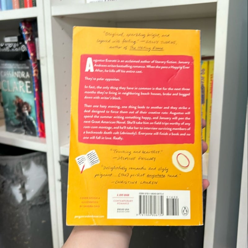 Beach Read by Emily Henry, Paperback | Pangobooks