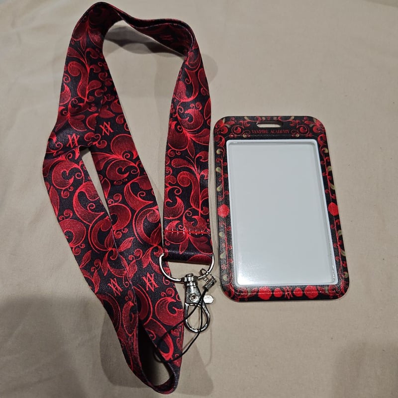 Vampire Academy lanyard by Richelle Mead, Paperback | Pangobooks