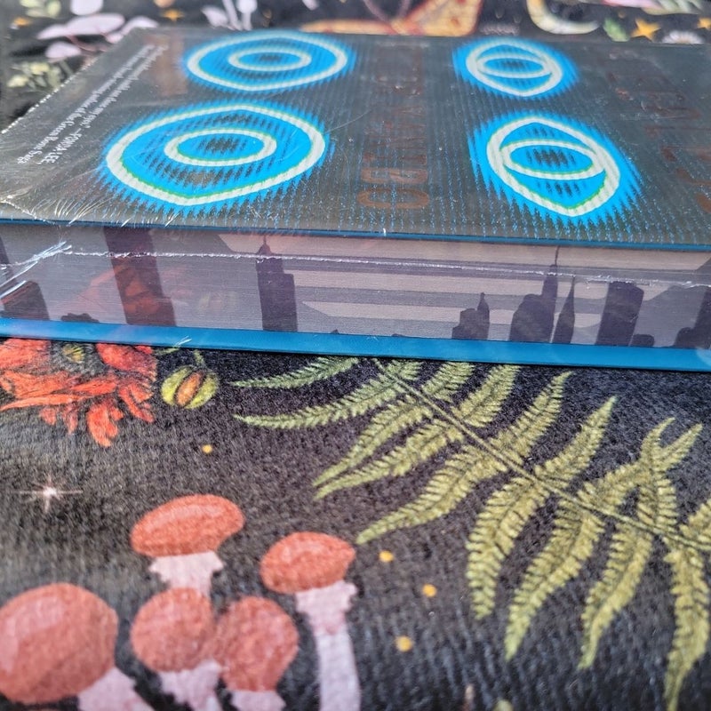 Sleepless by Victor Manibo, Hardcover | Pangobooks