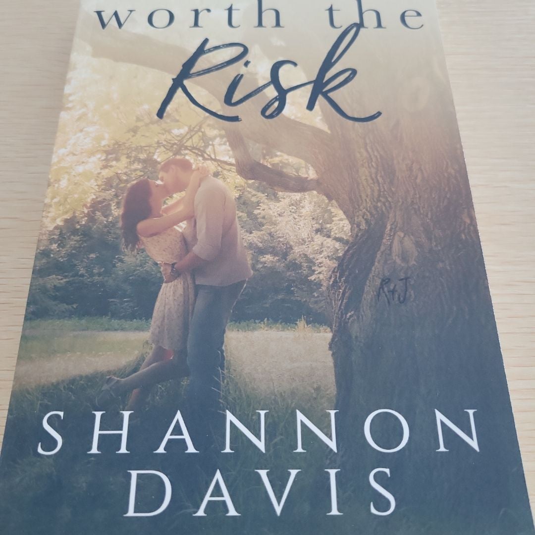 Worth The Risk by Shannon Davis , Paperback | Pangobooks