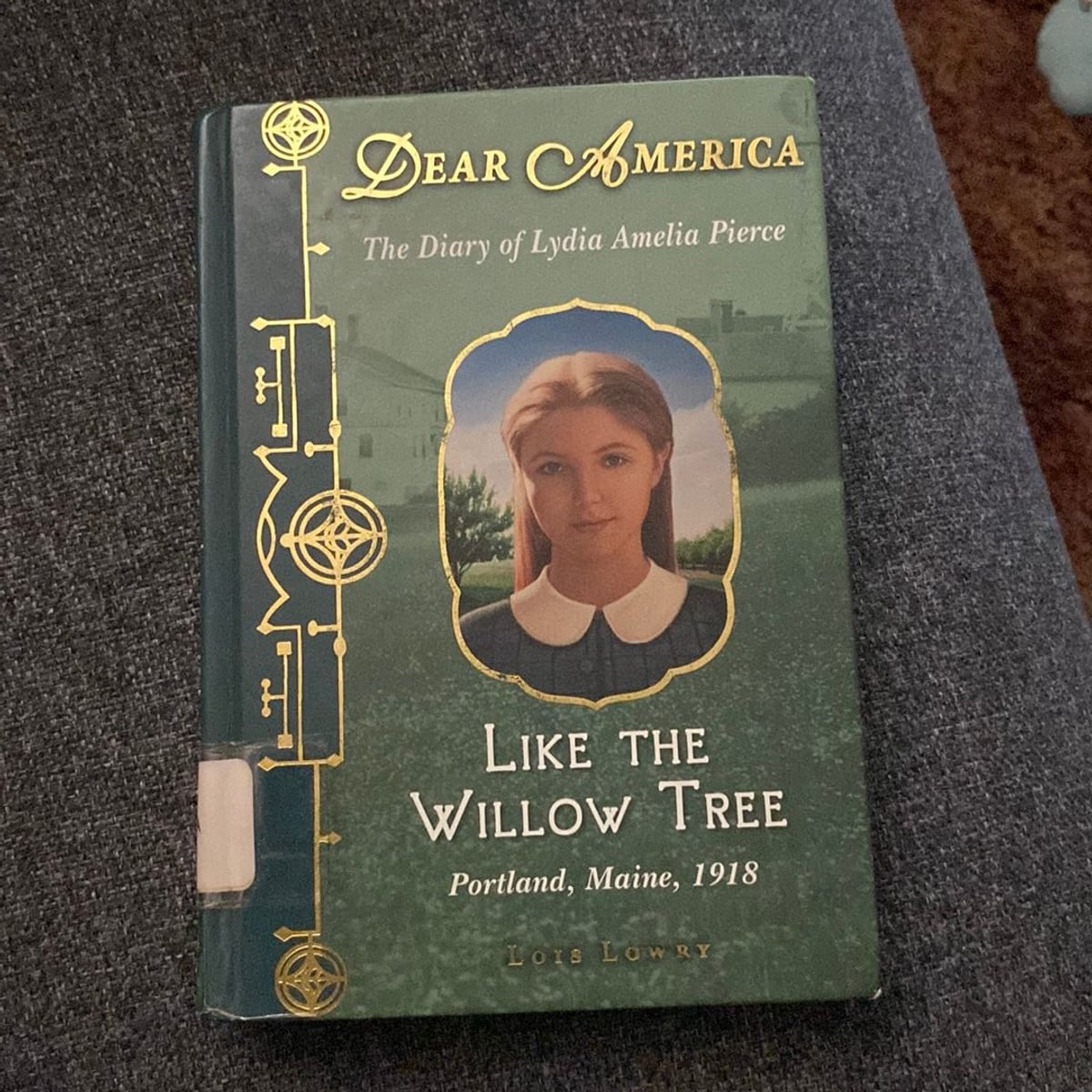 Like the Willow Tree by Lois Lowry, Hardcover | Pangobooks