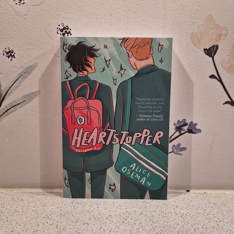 Heartstopper by Alice Oseman, Paperback | Pangobooks