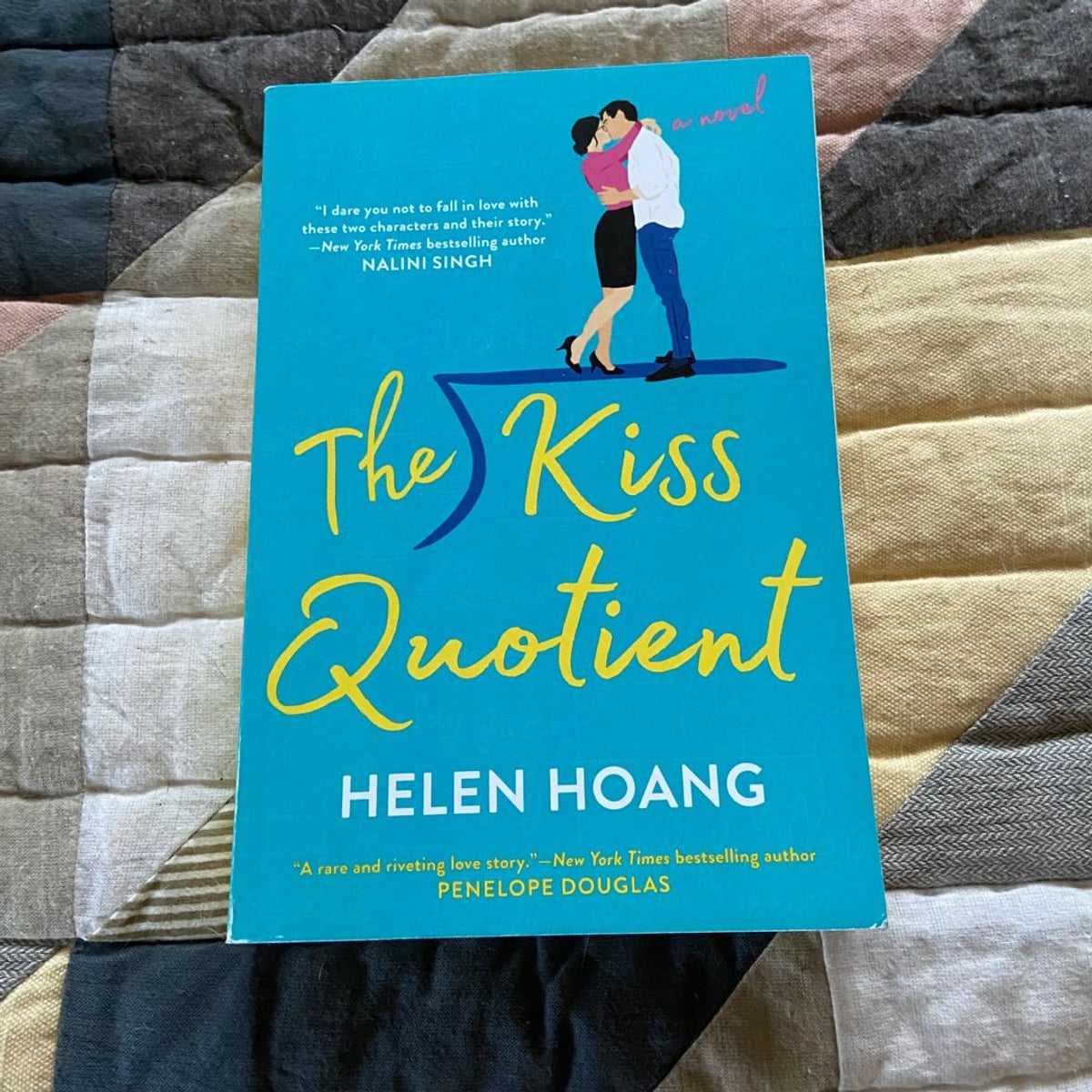 The Kiss Quotient by Helen Hoang, Paperback | Pangobooks