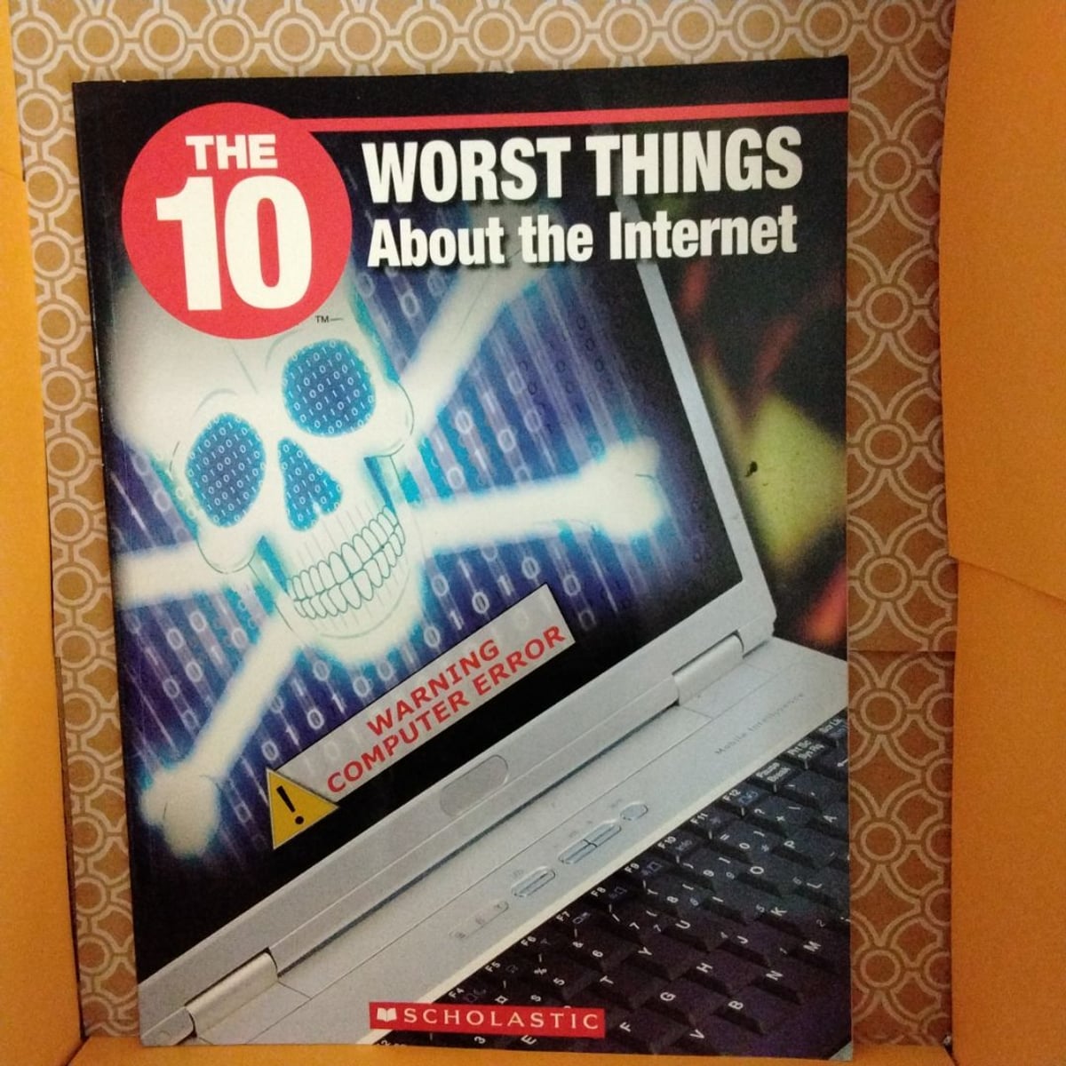 The 10 Worst Things about Internet by Catherine Rondina