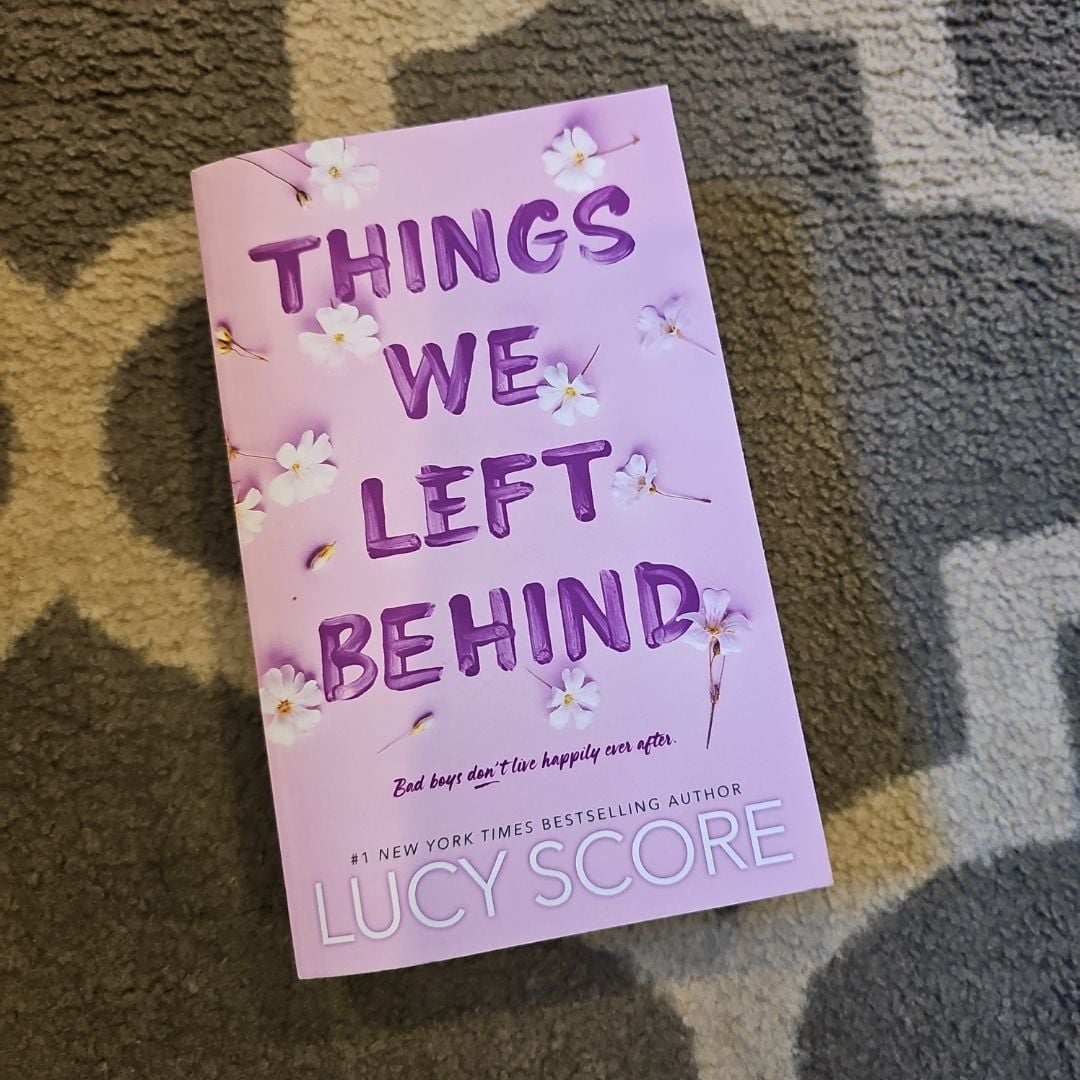 Things We Left Behind by Lucy Score, Paperback | Pangobooks