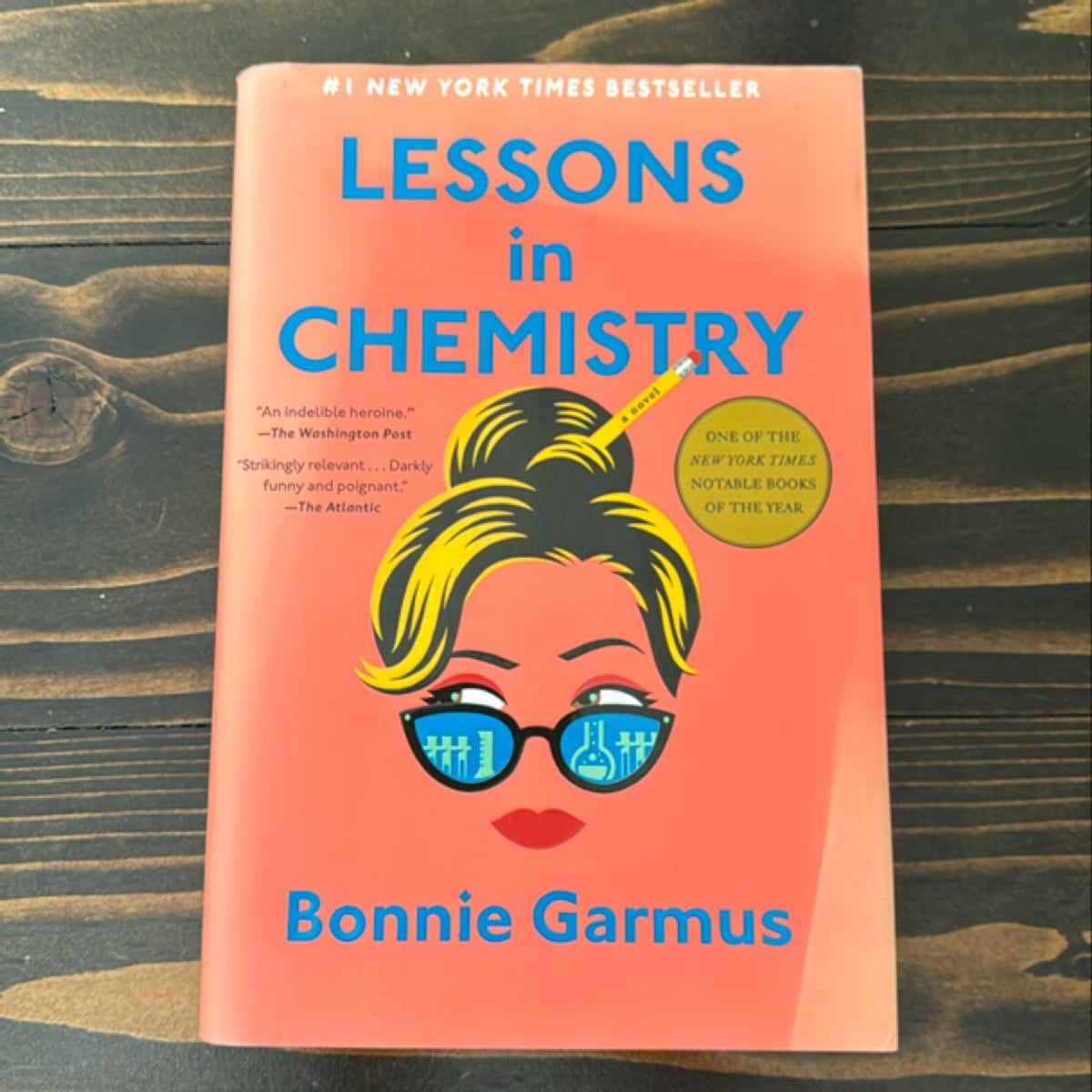 Lessons in Chemistry by Bonnie Garmus, Hardcover | Pangobooks
