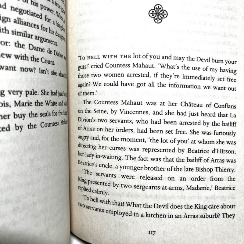 The Lily and the Lion (the Accursed Kings, Book 6) by Maurice Druon