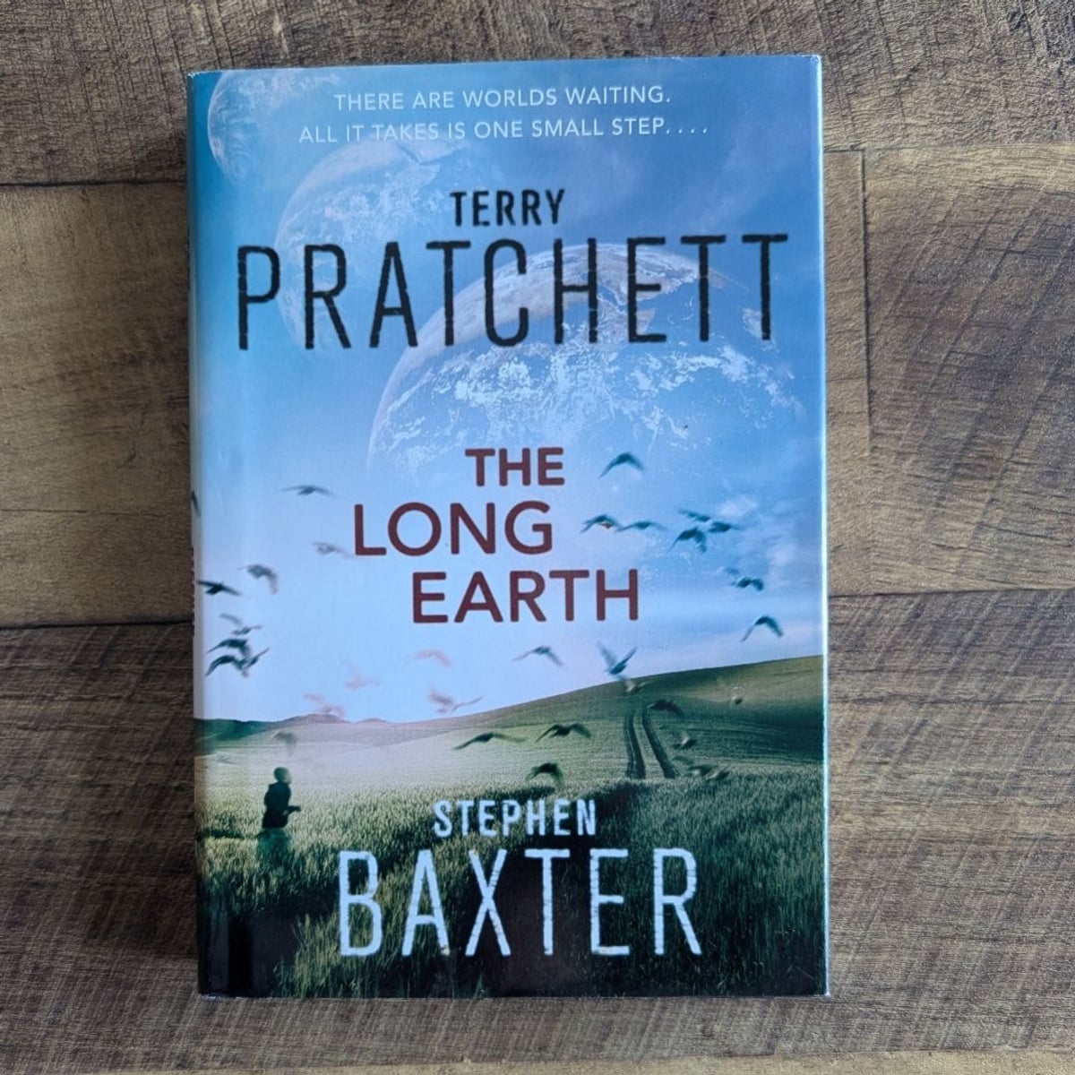 The Long Earth by Terry Pratchett, Stephen Baxter