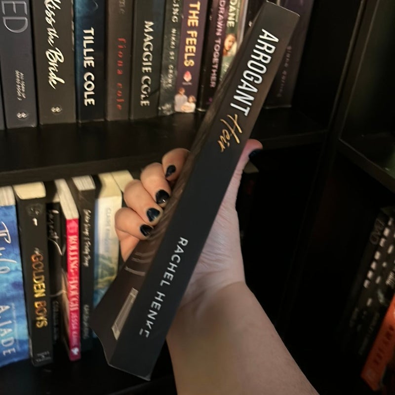 Arrogant Heir by Rachel Henke, Paperback | Pangobooks