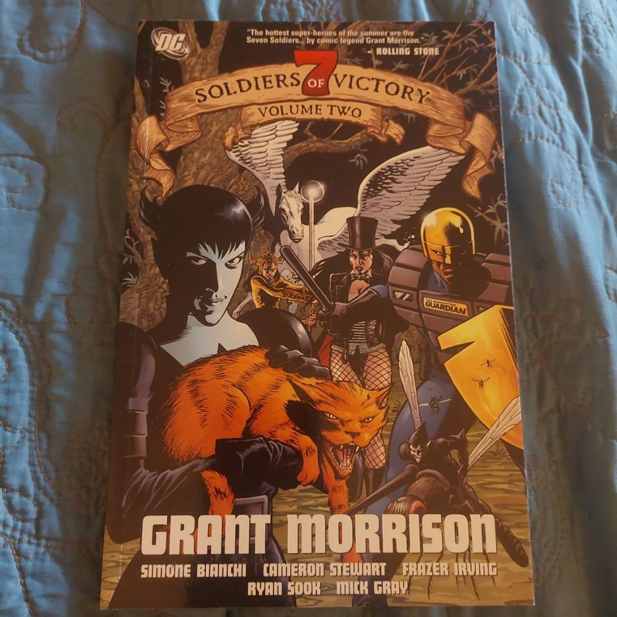 The Seven Soldiers of Victory by Grant Morrison, Cameron Stewart