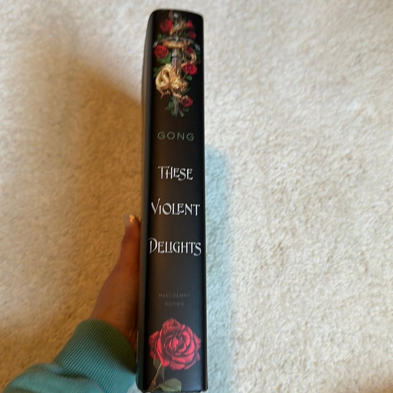 These Violent Delights by Chloe Gong, Hardcover | Pangobooks