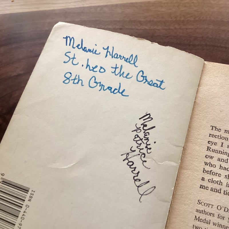 Sing down the Moon by Scott O'Dell