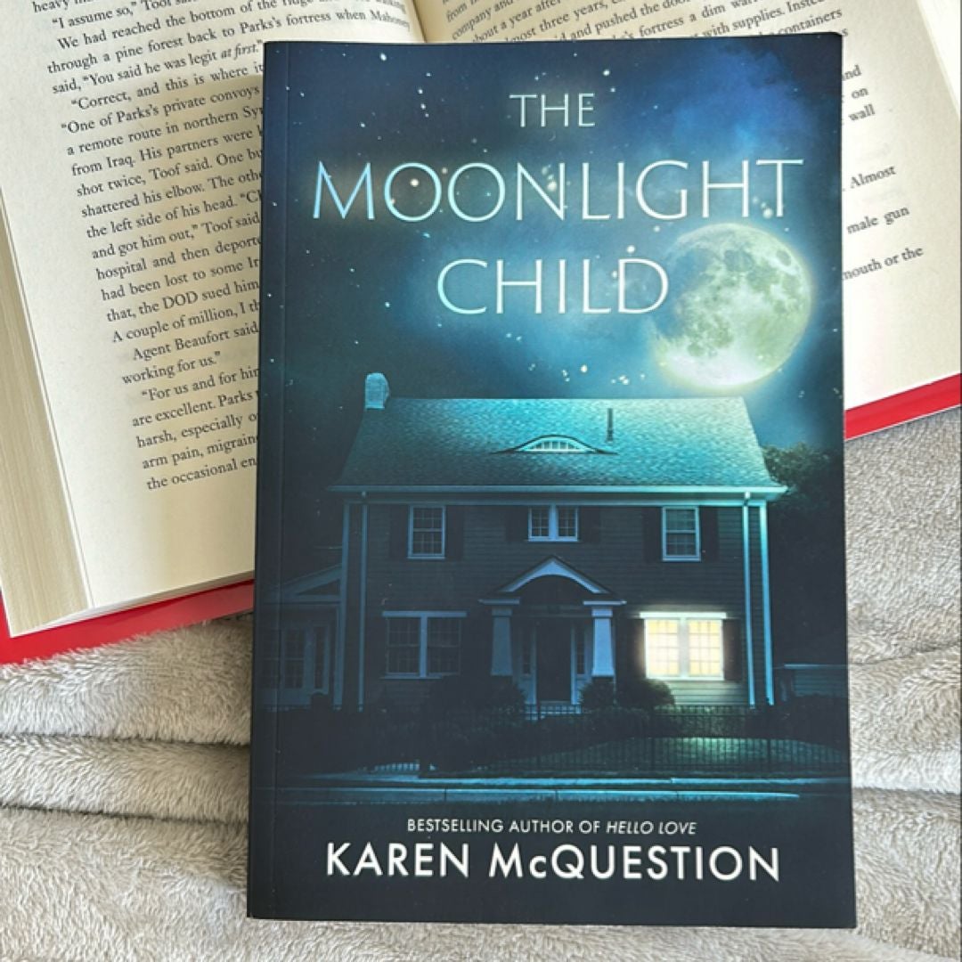 The Moonlight Child by Karen McQuestion, Paperback | Pangobooks