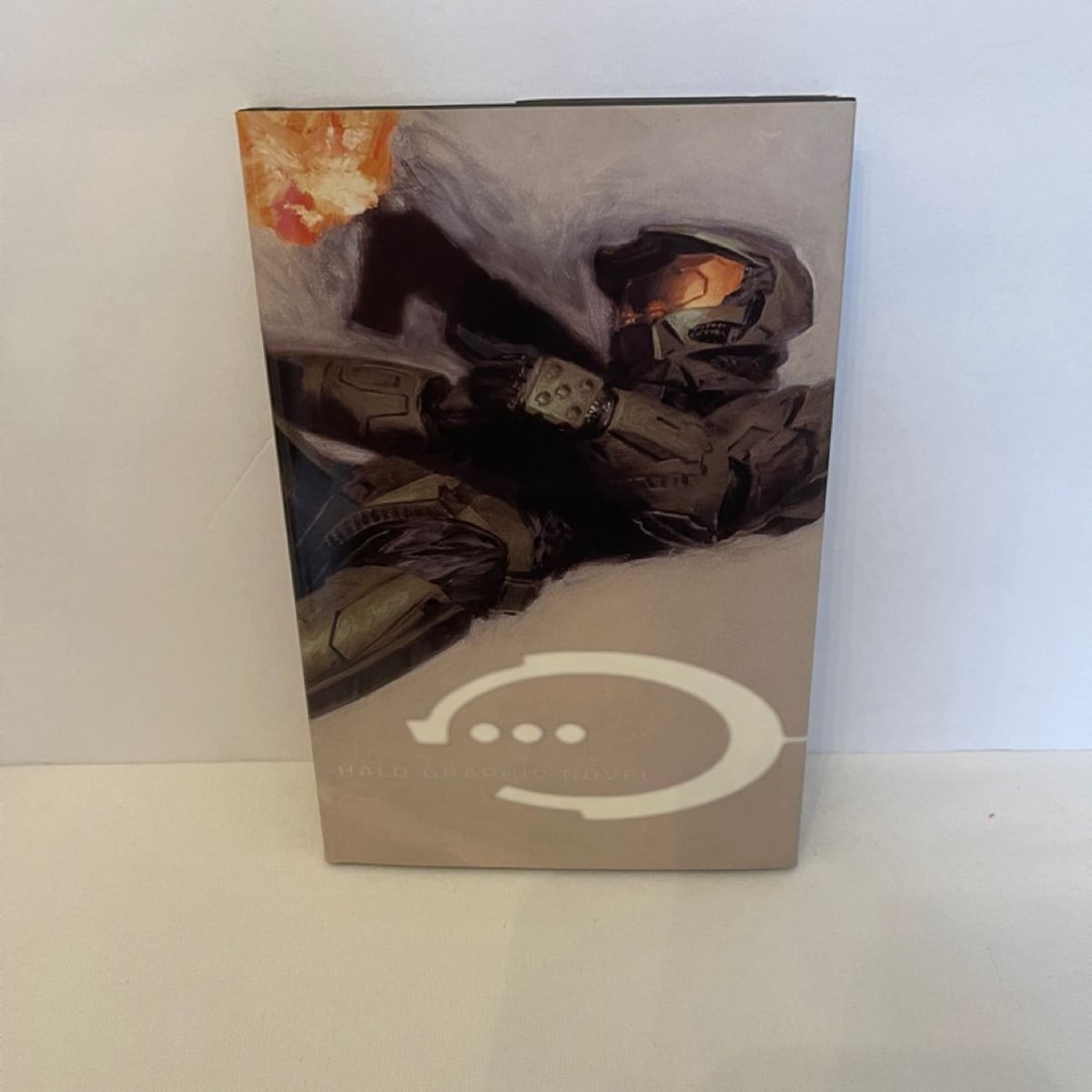 Halo Graphic Novel by Lee Hammock, Moebius, Jay Faerber, Tsutomu Nihei ...