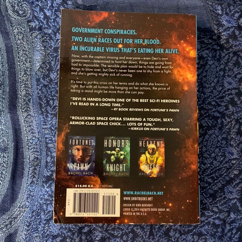 Heaven's Queen by Rachel Bach, Paperback | Pangobooks