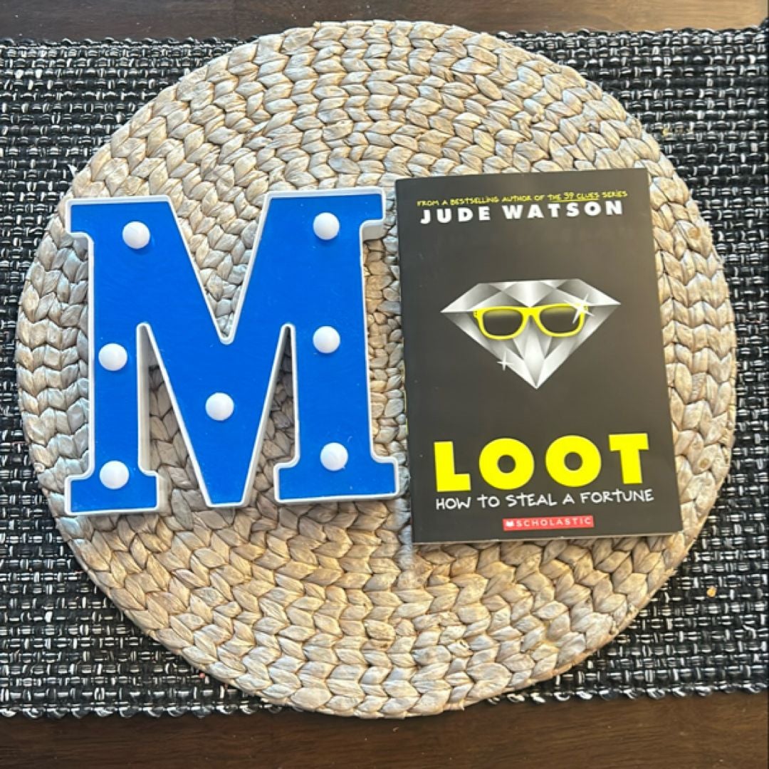 Loot by Jude Watson, Paperback | Pangobooks