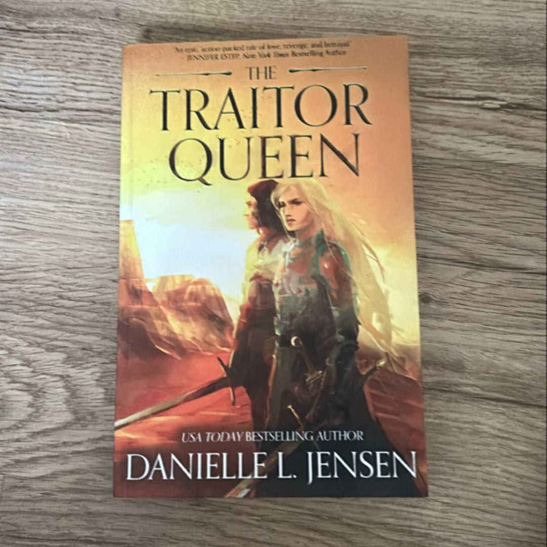 The Traitor Queen by , Paperback | Pangobooks