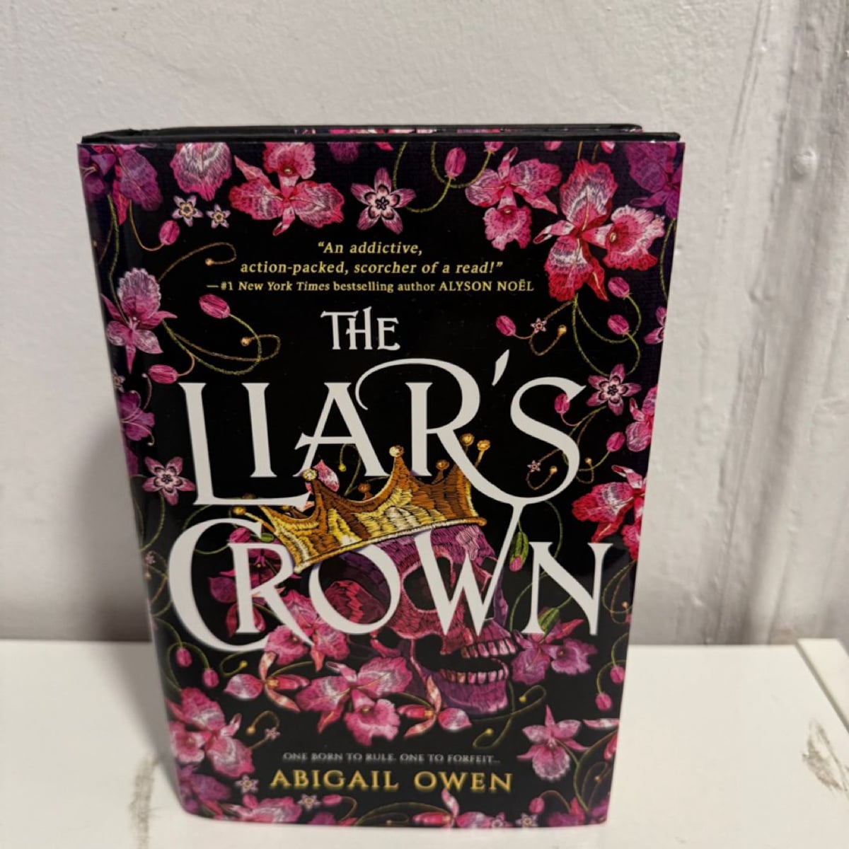 The Liar's Crown by Abigail Owen