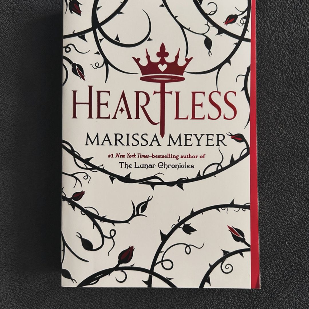 Heartless by Marissa Meyer, Paperback | Pangobooks