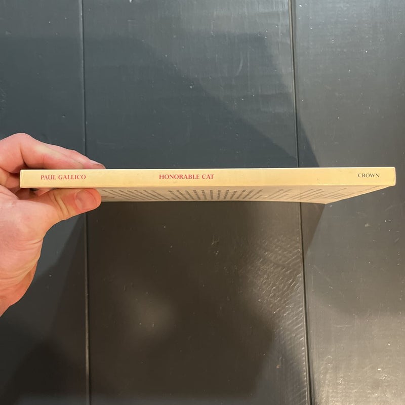 The Honorable Cat by Paul Gallico, Paperback | Pangobooks