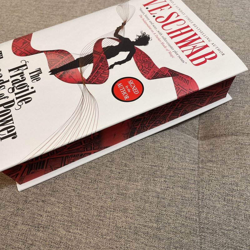 The Fragile Threads of Power by V.E. Schwab, Hardcover | Pangobooks