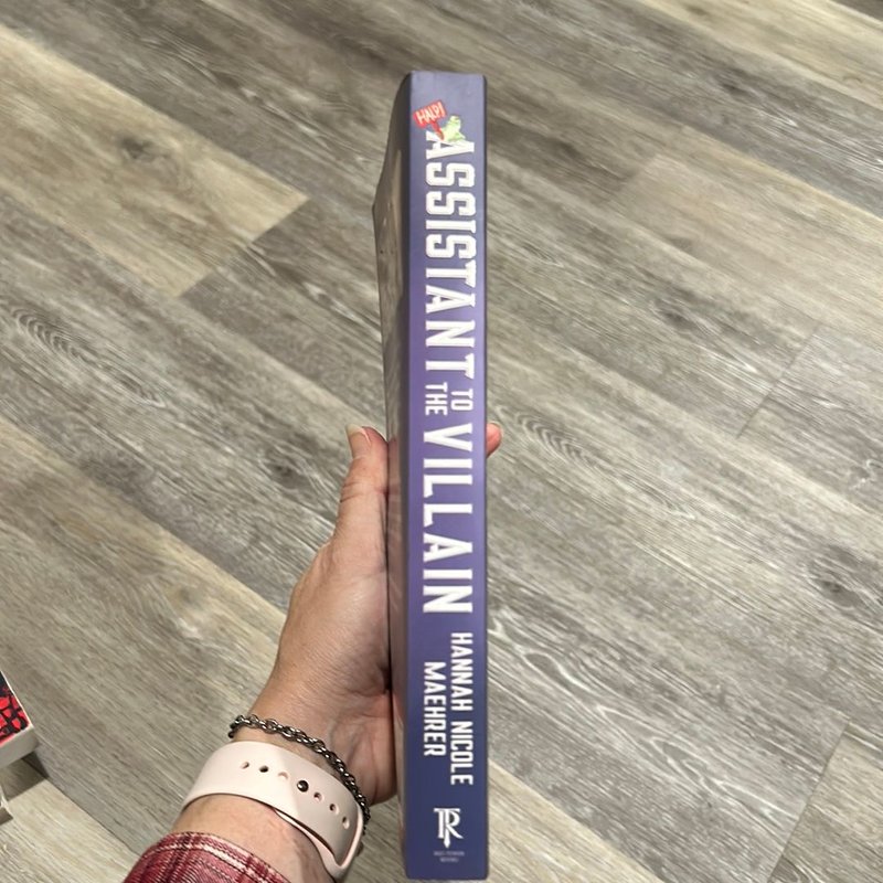 Assistant to the Villain by Hannah Nicole Maehrer, Paperback | Pangobooks