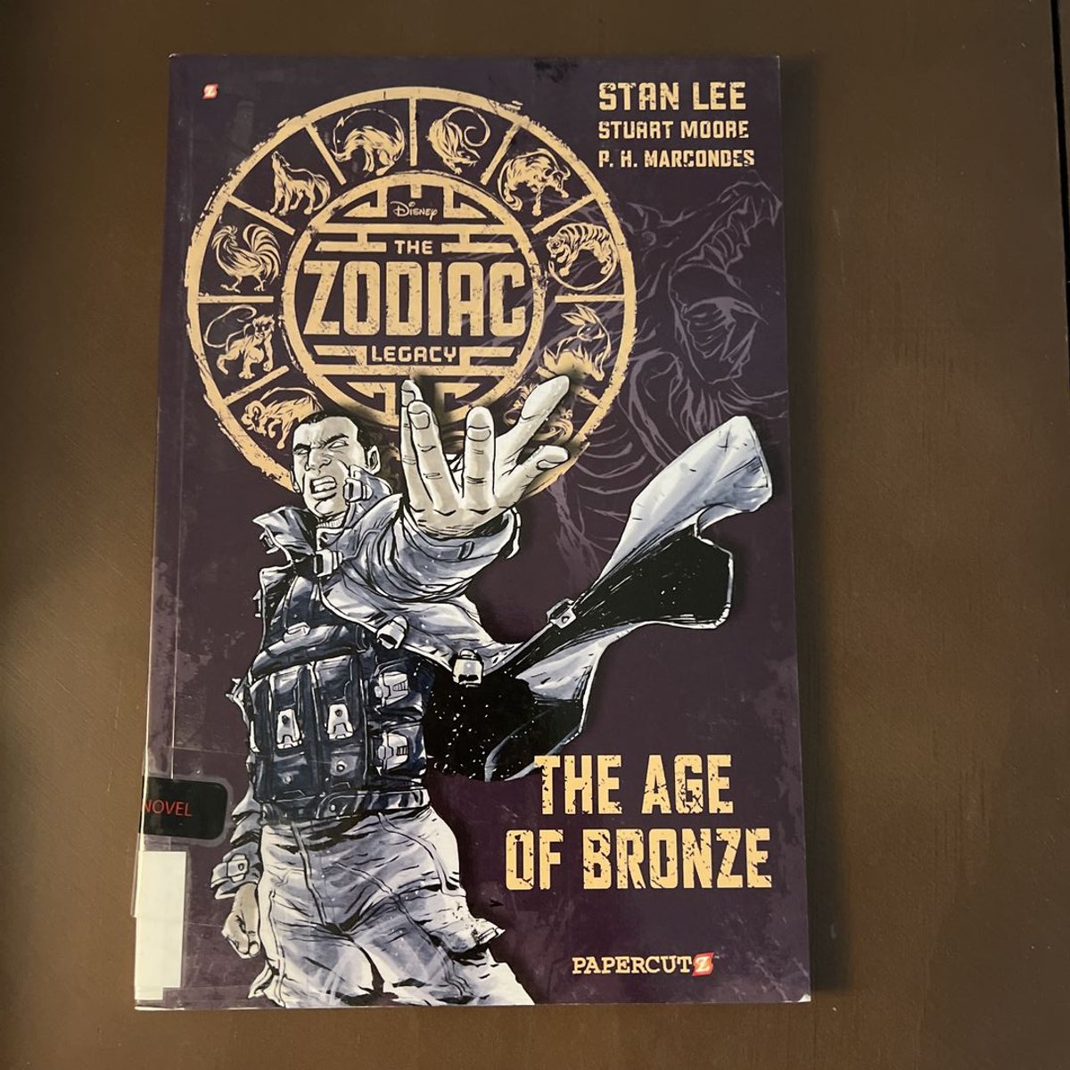 The Zodiac Legacy #3: the Age of Bronze by Stuart Moore, Stan Lee