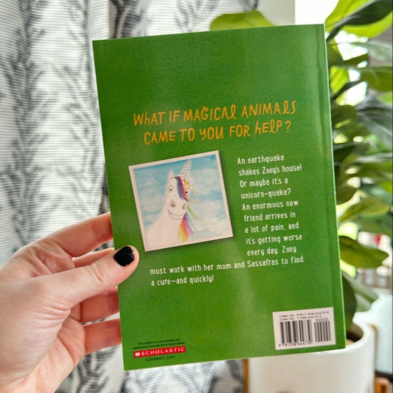 Zoey and Sassafras Unicorns and Germs by Asia Citro, Paperback | Pangobooks