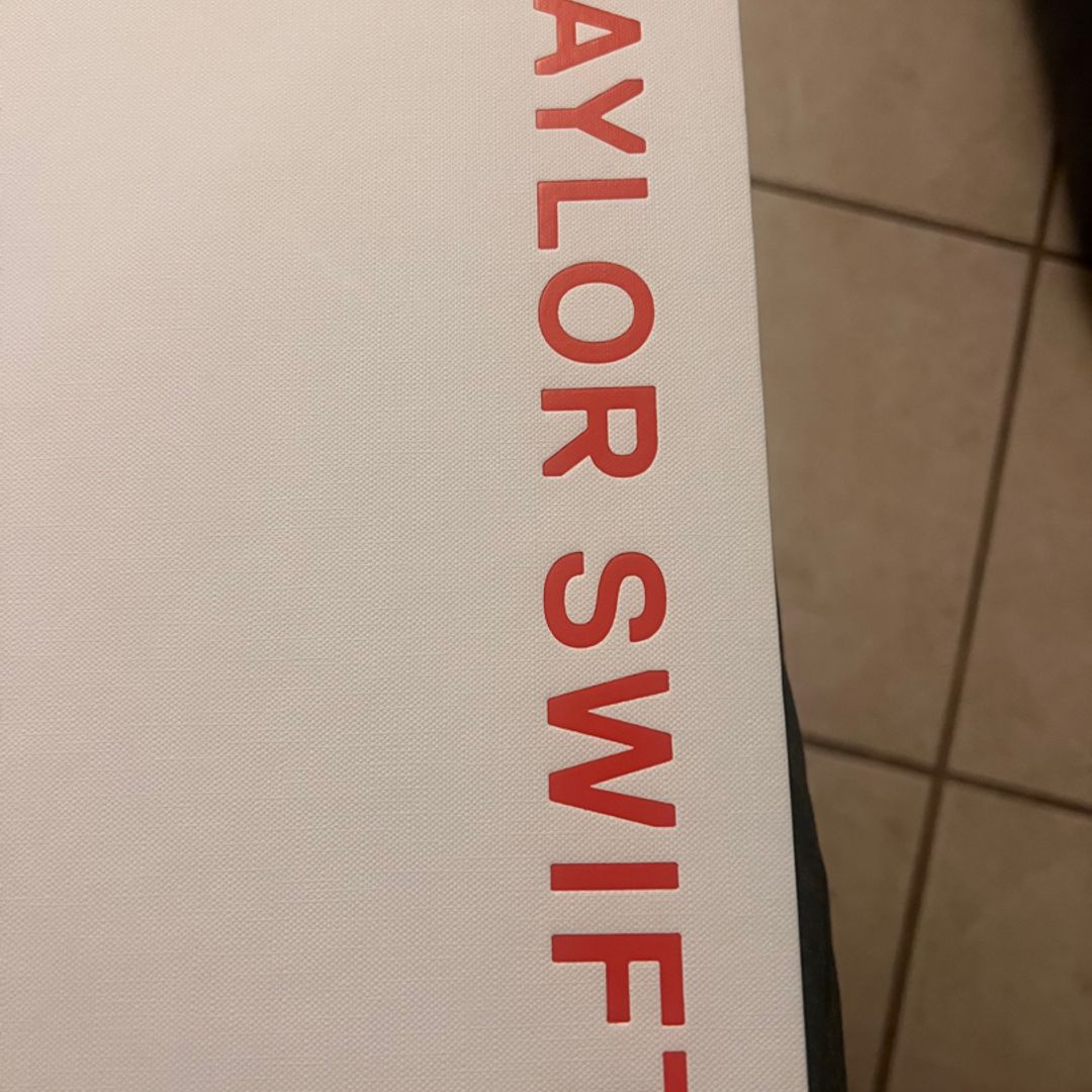 Taylor Swift by Tyler Conroy, Hardcover | Pangobooks