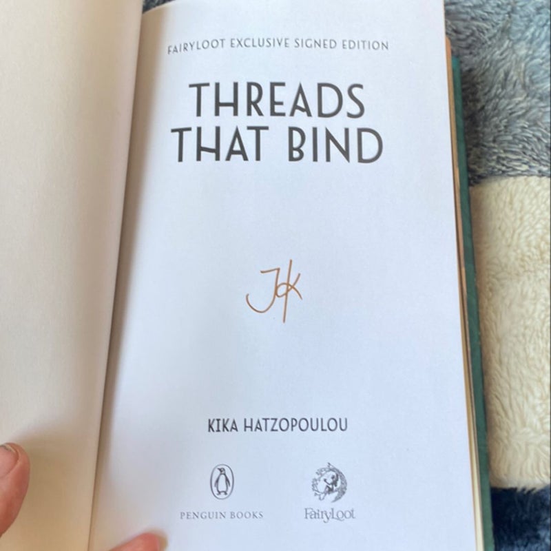 Threads that Bind by Kika Hatzopoulou, Hardcover | Pangobooks