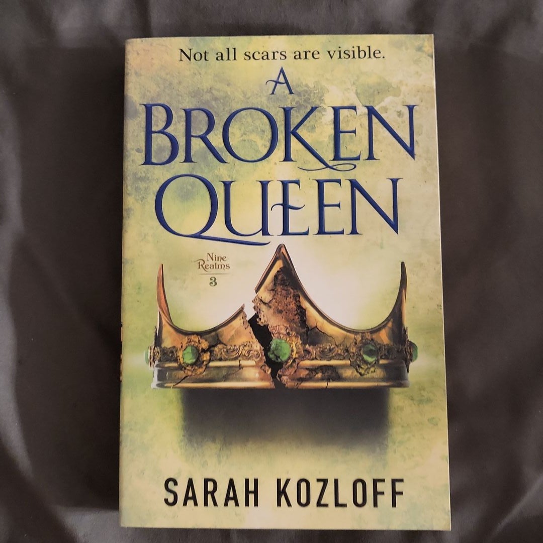 A Broken Queen by Sarah Kozloff, Paperback | Pangobooks