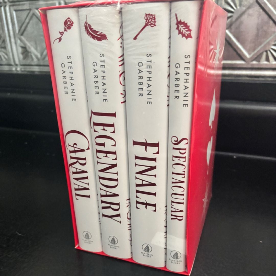 Caraval Holiday Box Set by Stephanie Garber, Hardcover | Pangobooks