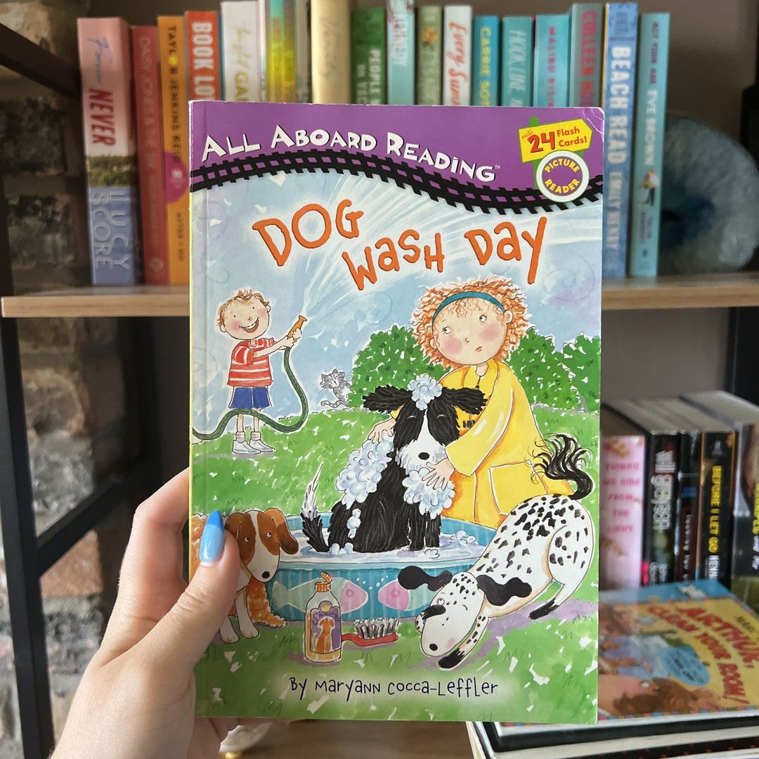 Dog Wash Day by Maryann Cocca-Leffler, Paperback | Pangobooks