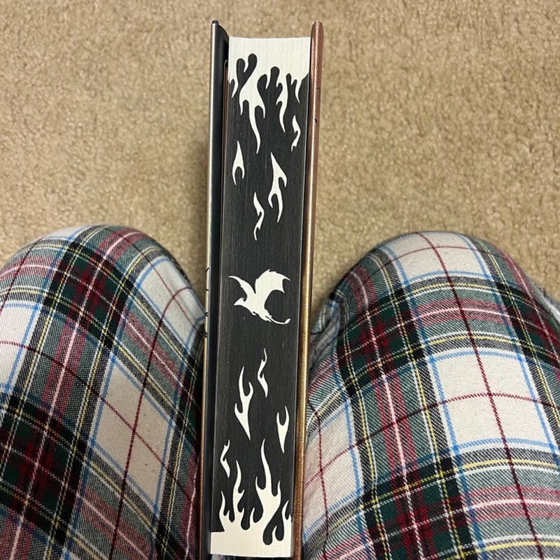 Fourth Wing Sprayed Edges by Rebecca Yarros , Hardcover | Pangobooks