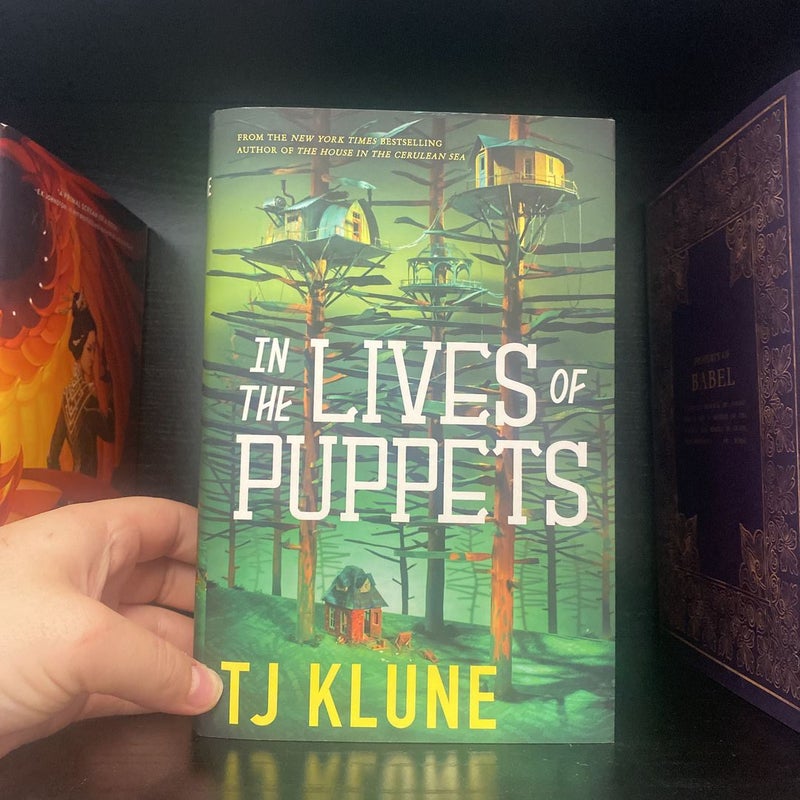 In the Lives of Puppets by TJ KLUNE, Hardcover | Pangobooks