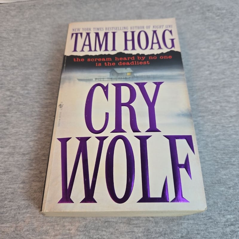 Cry Wolf by Tami Hoag , Paperback | Pangobooks