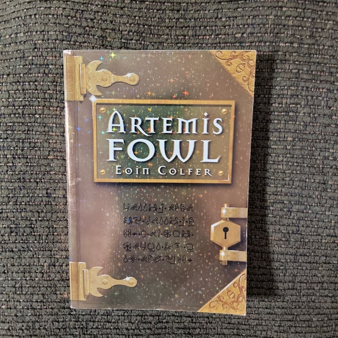 Artemis Fowl by Eoin Colfer, Paperback | Pangobooks
