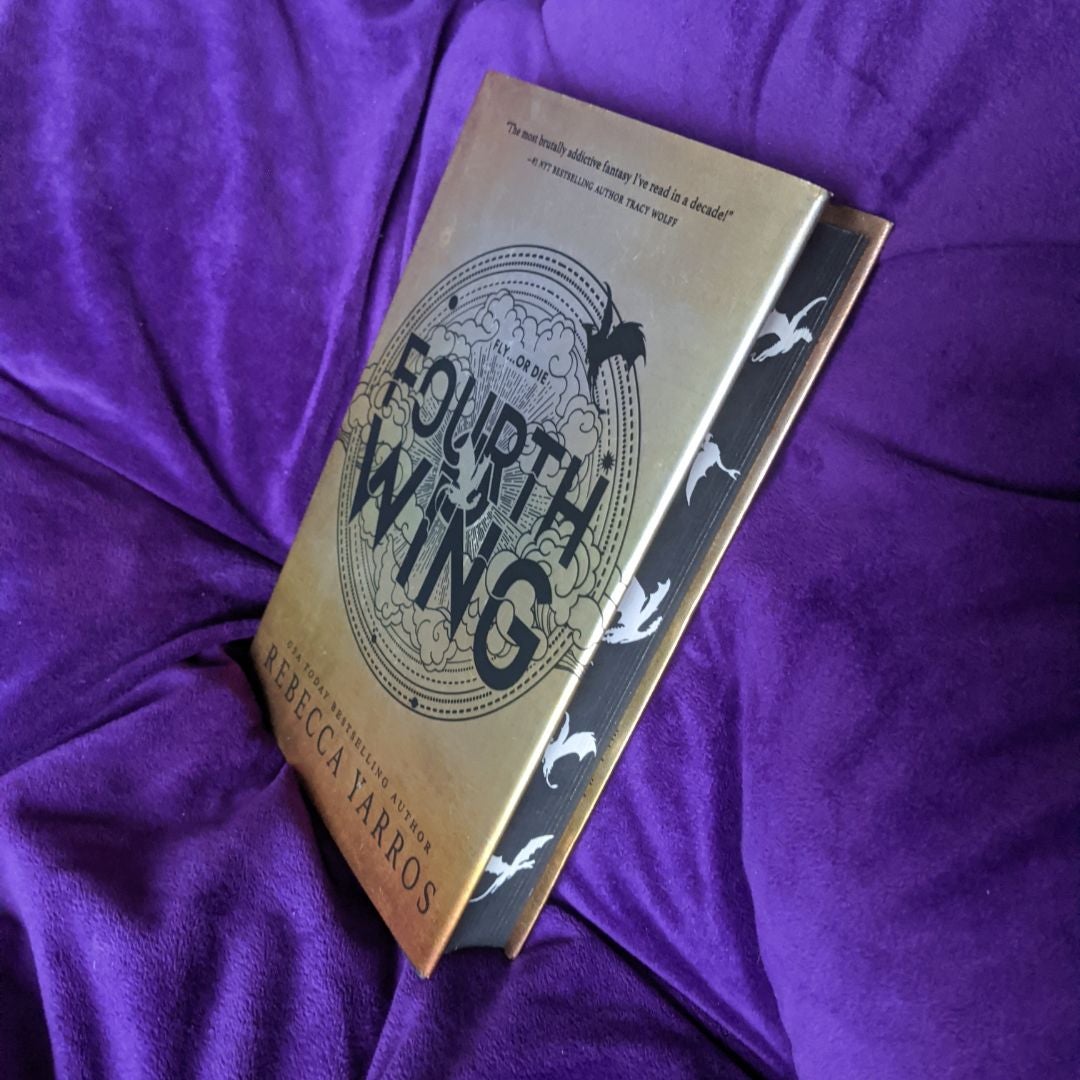 Signed First Edition Fourth Wing with Sprayed Edges by Rebecca Yarros ...