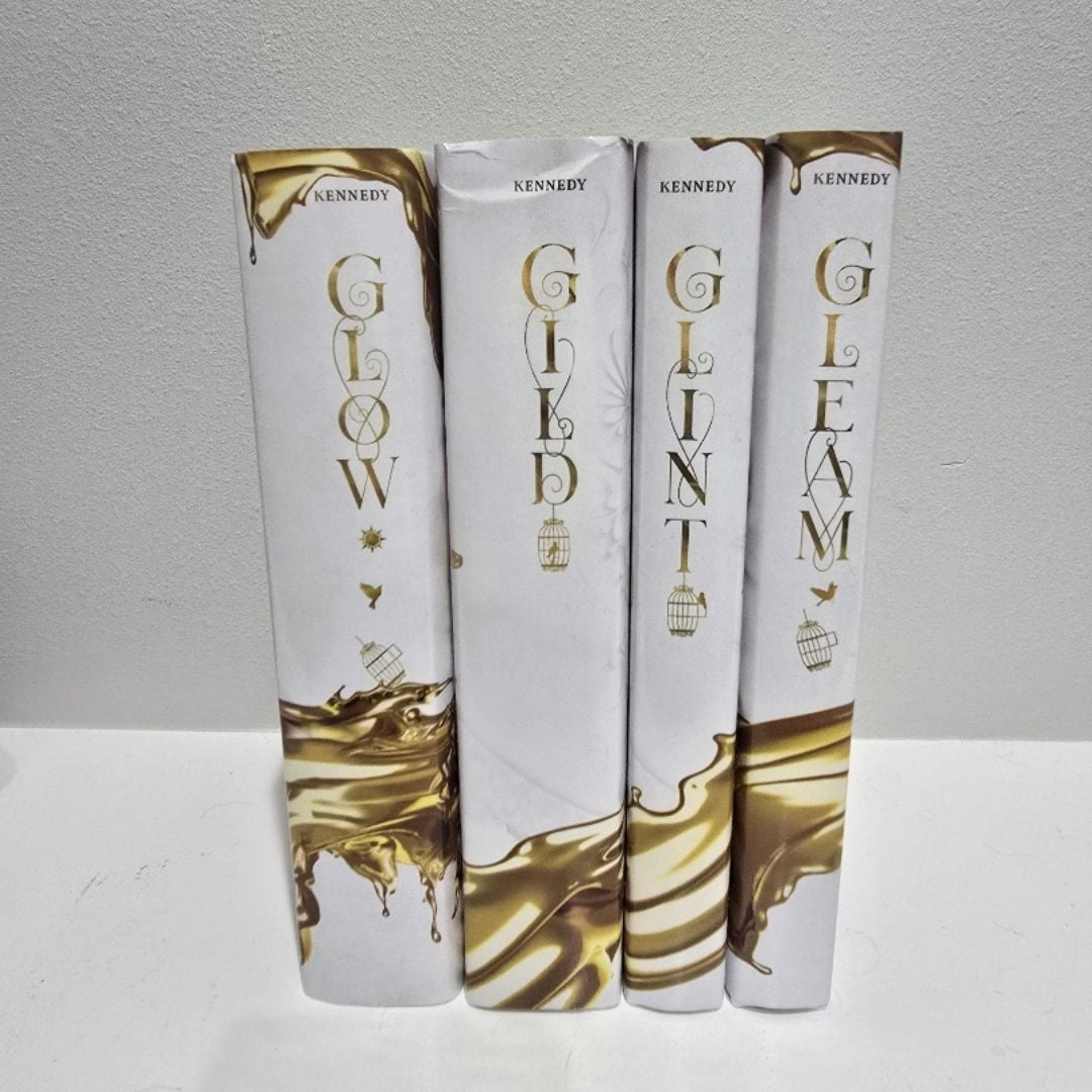 Glow and glint by Raven kennedy , Hardcover | Pangobooks