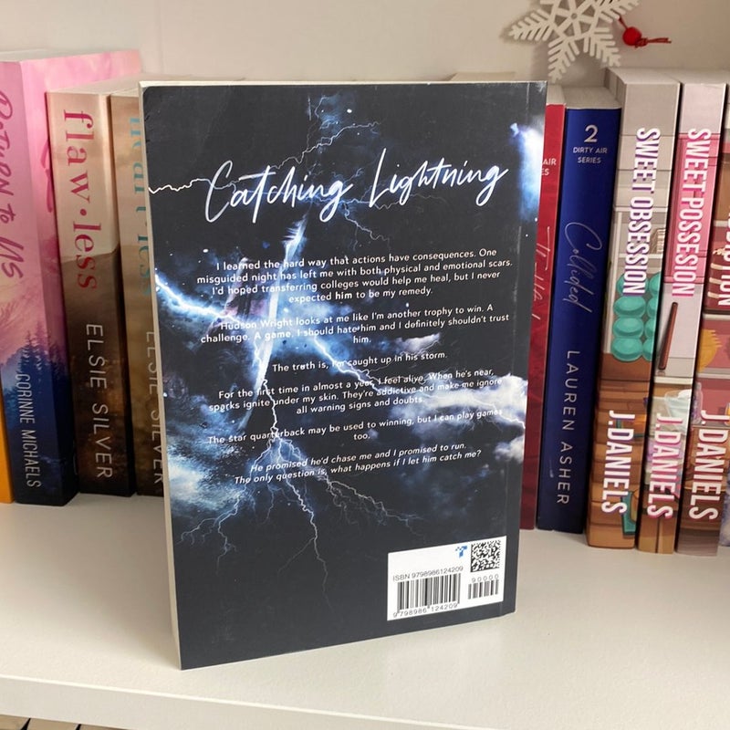 Catching Lightning by Greer Rivers, Paperback | Pangobooks