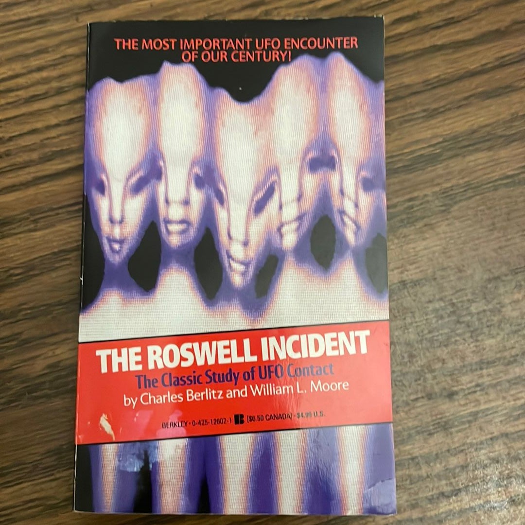 The Roswell Incident by Charles Berlitz, William I. Moore