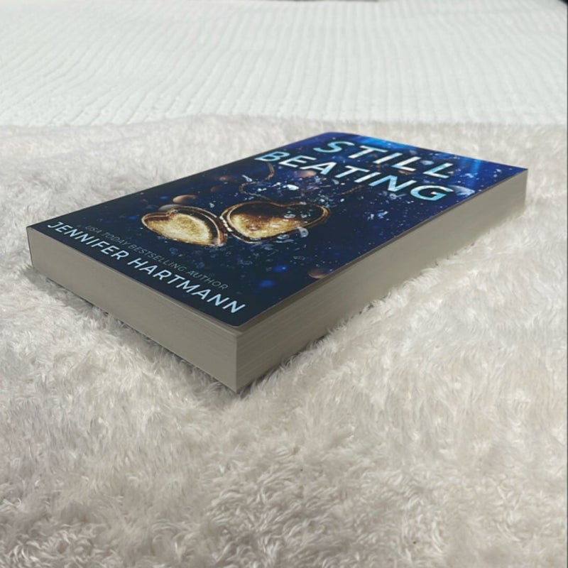 Still Beating by Jennifer Hartmann, Paperback | Pangobooks
