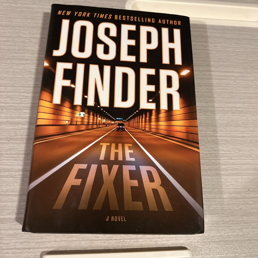 The Fixer by Joseph Finder, Hardcover | Pangobooks